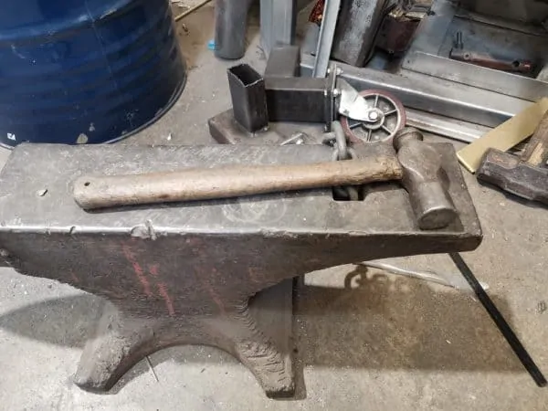 What are the parts of a hammer and their uses? – Banging Toolbox