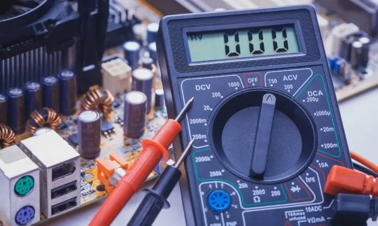 How To Test A Fuse With A Multimeter? | Banging Toolbox
