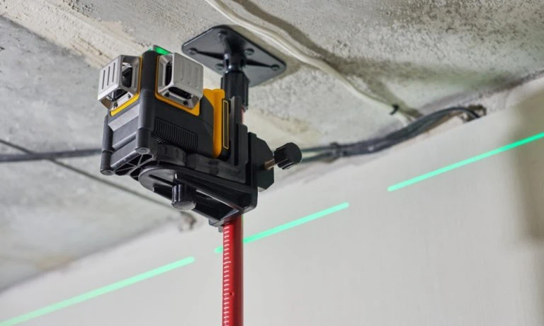 How to Mark for Fixtures on the Ceiling Using a Laser Level? – Banging ...