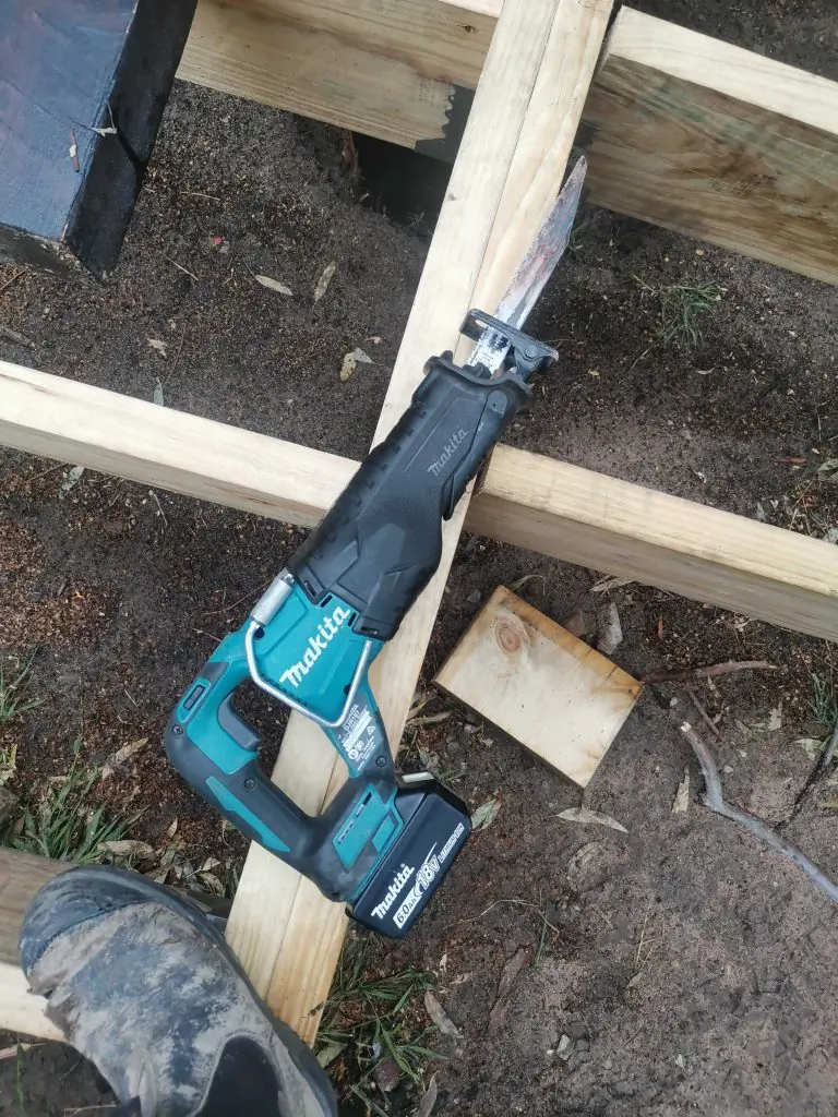 How to use a reciprocating saw for demolition work? | Banging Toolbox