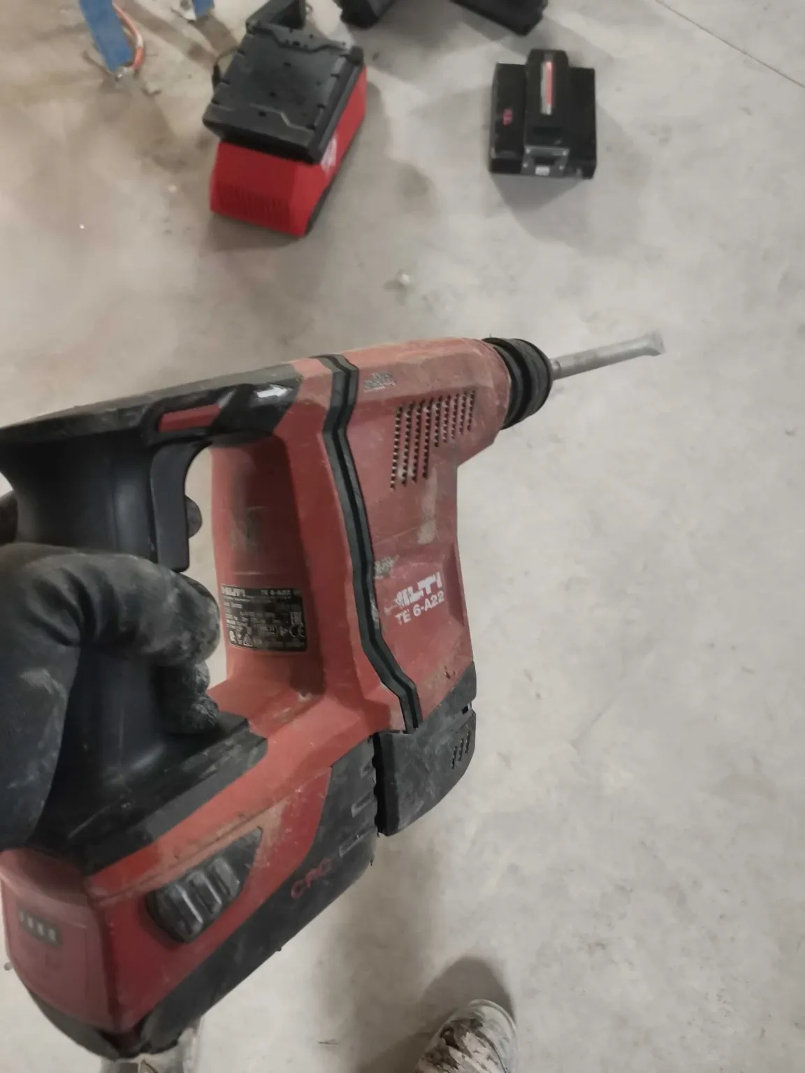 Different Tools To Chisel Concrete | By Hand And With Power Tools